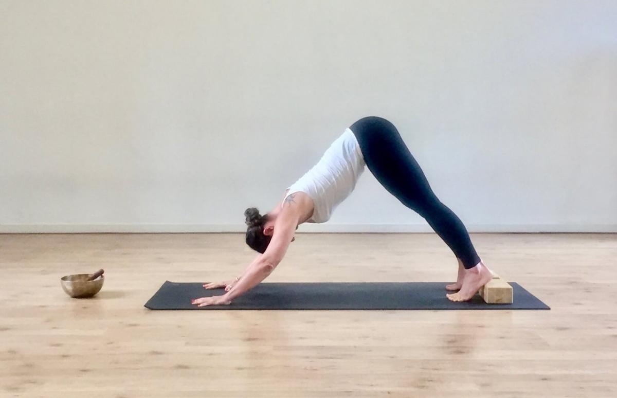 Yoga: Posizioni per Alleviare i Dolori Mestruali