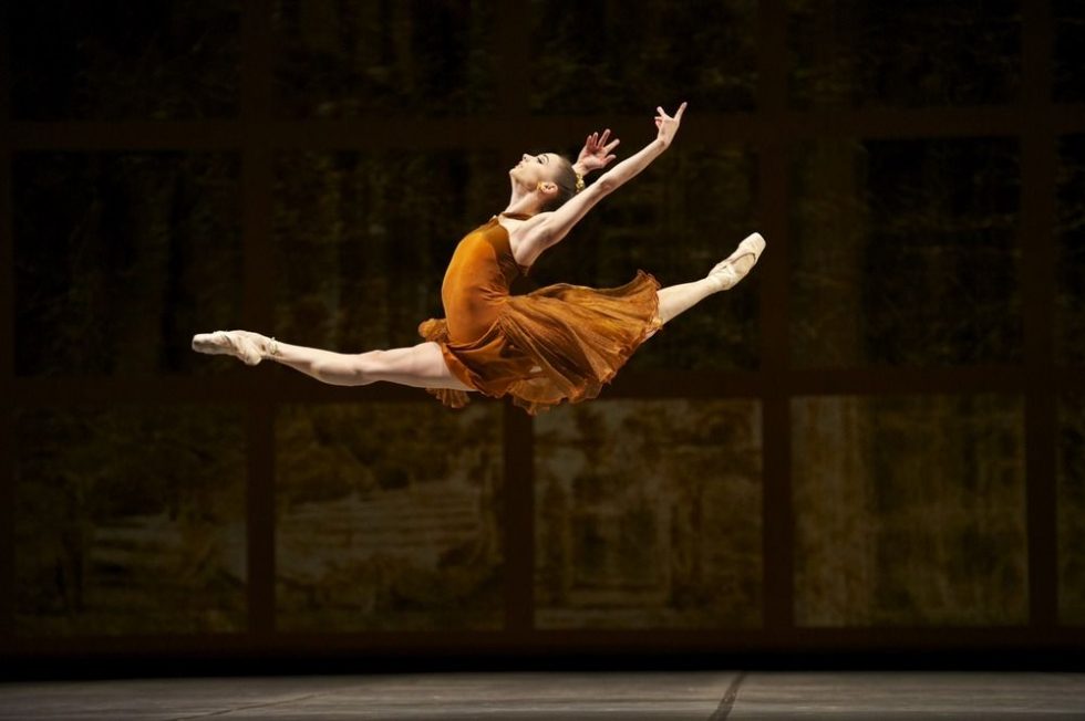 Corso di Danza: Esercizi per Spaccata Frontale e Sagittale