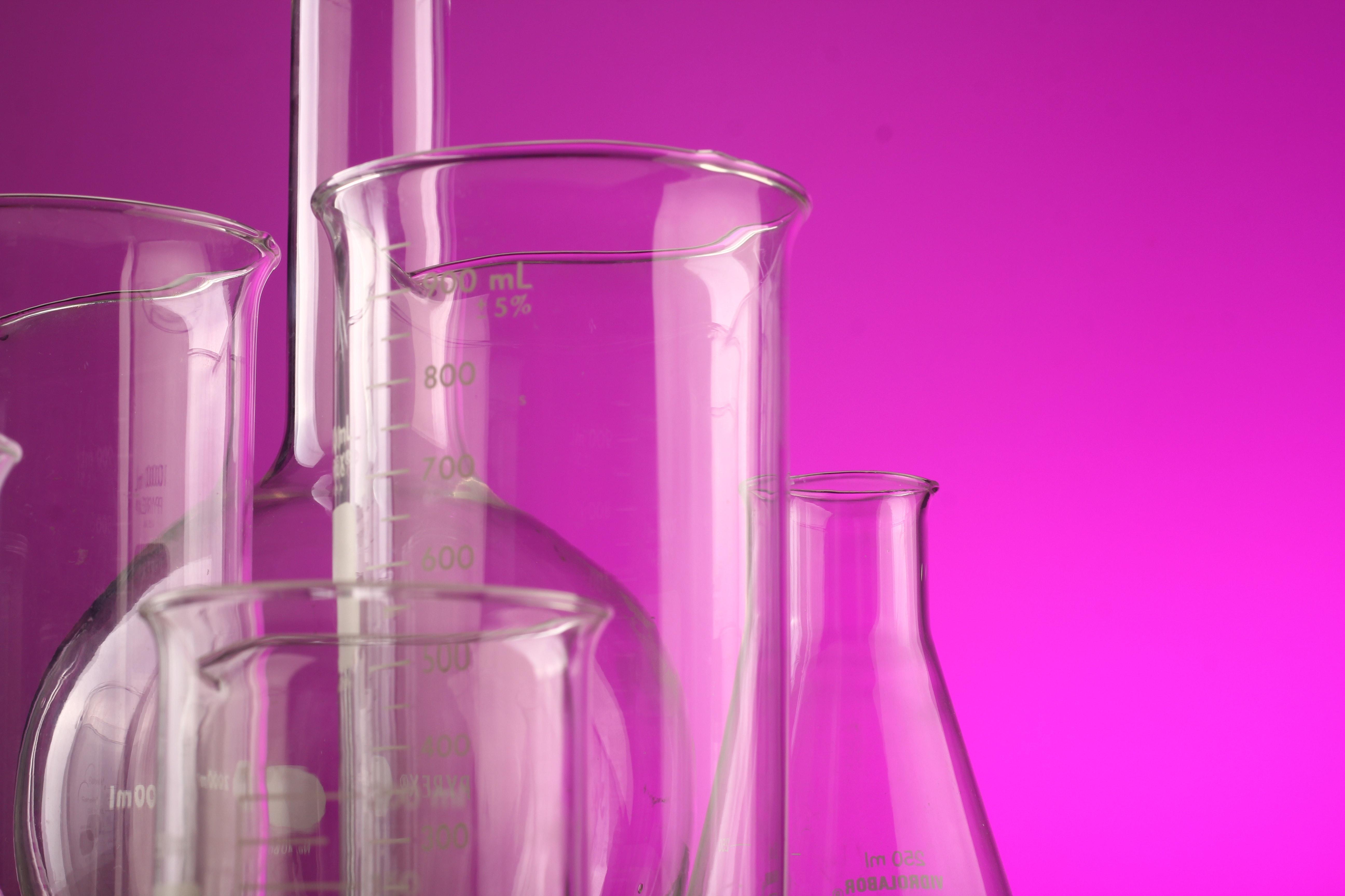Gli Strumenti Essenziali per il Tuo Mini-Laboratorio di Chimica